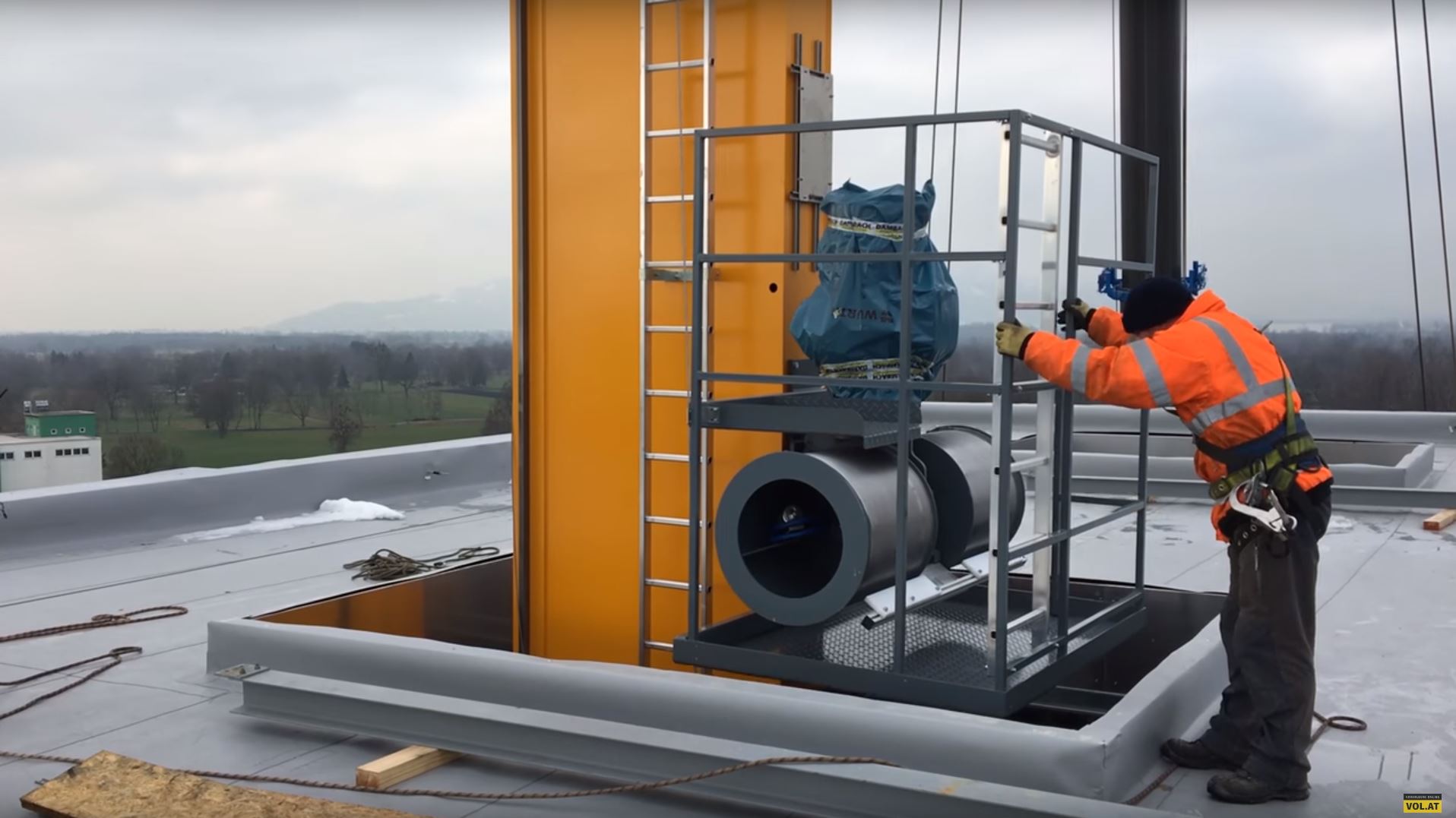 DAMBACH Lagersysteme: Successful commissioning at Flatz